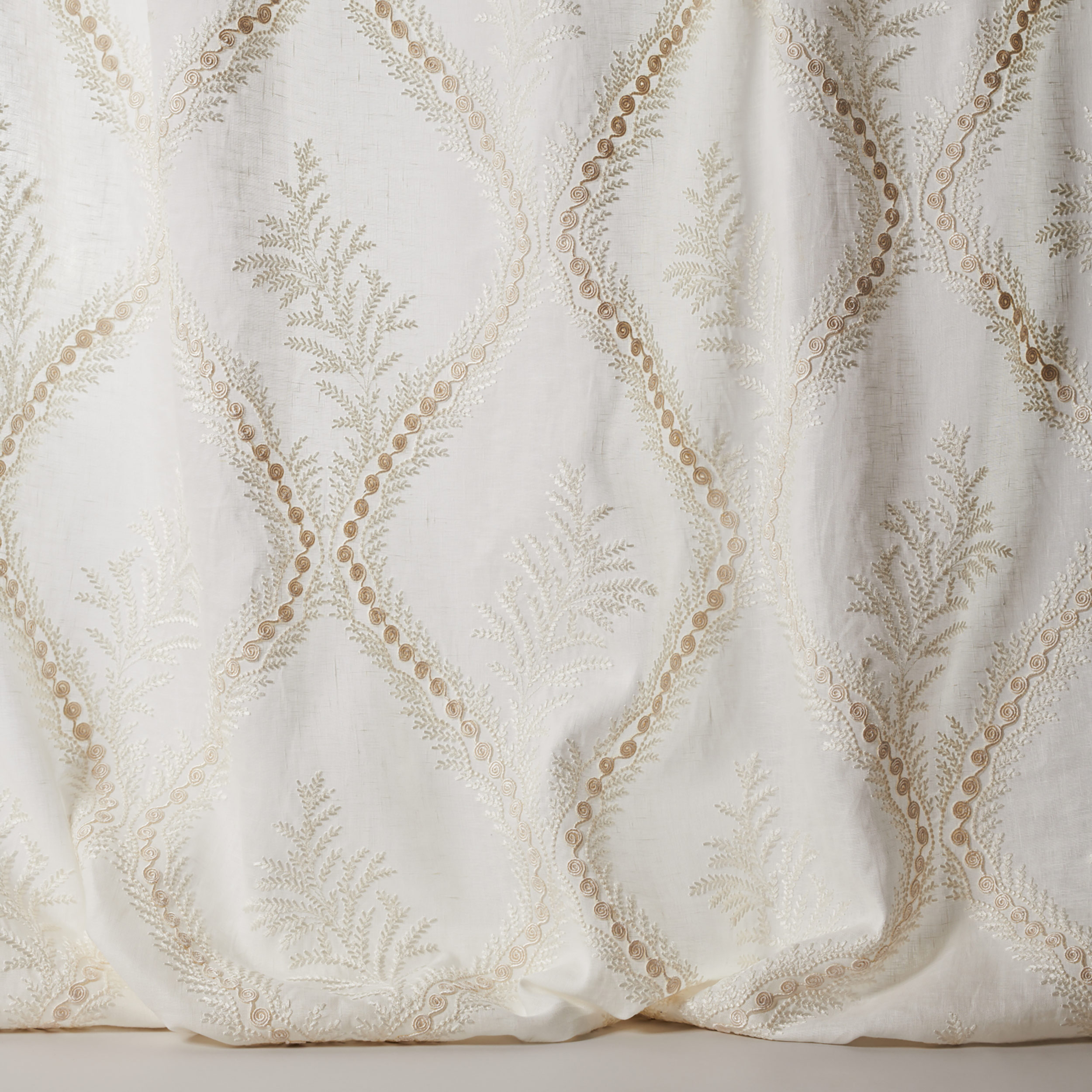 Coralie Fabric in Ivory by Colefax and Fowler